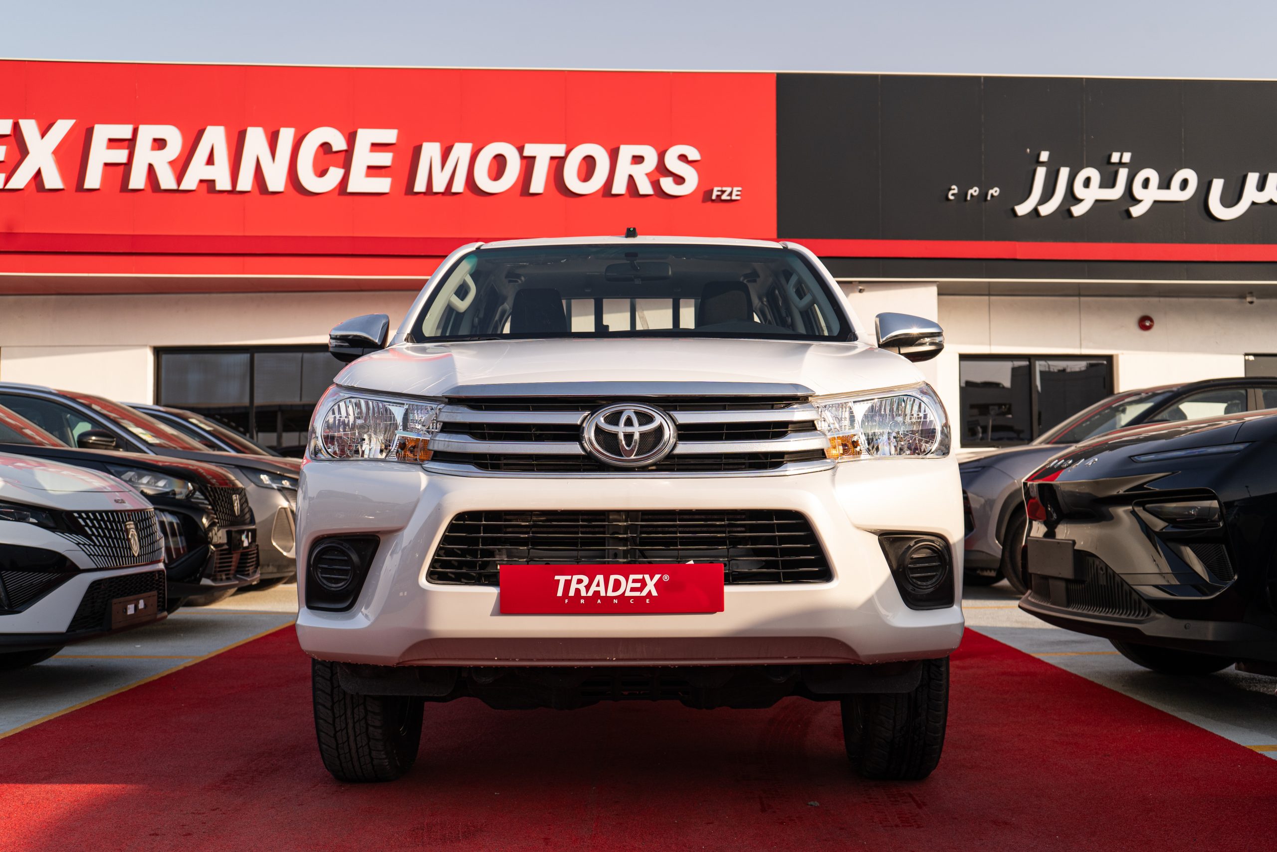 Toyota Hilux Double Cab 2.4L – Tradex France Motors